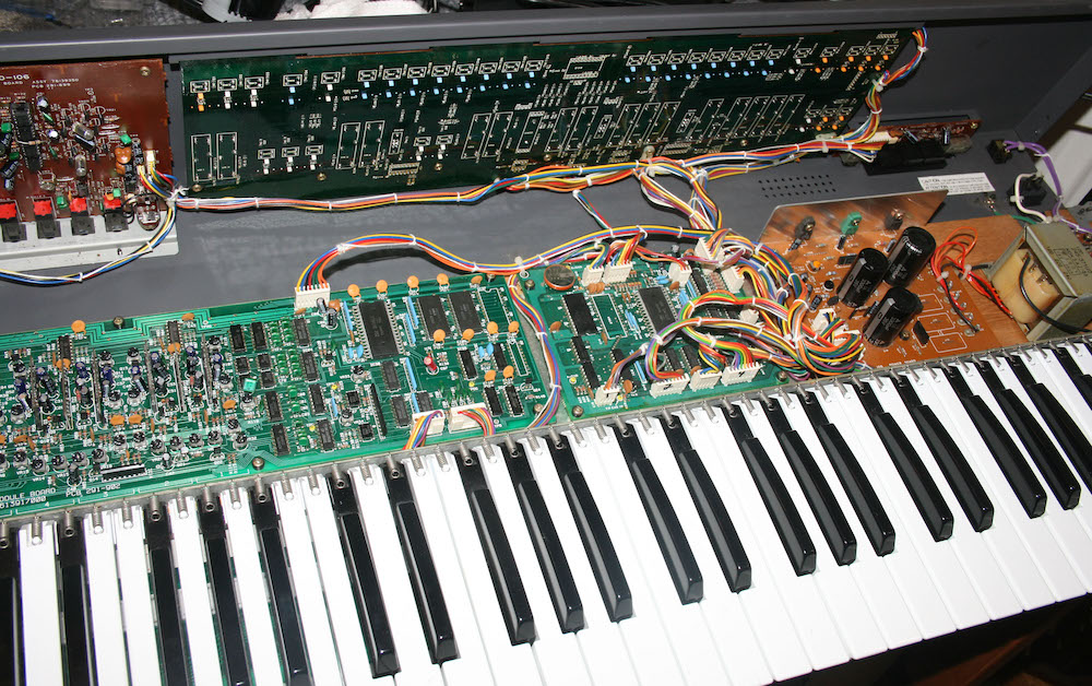 My synth is dead – what can I do? - Synth Wizards