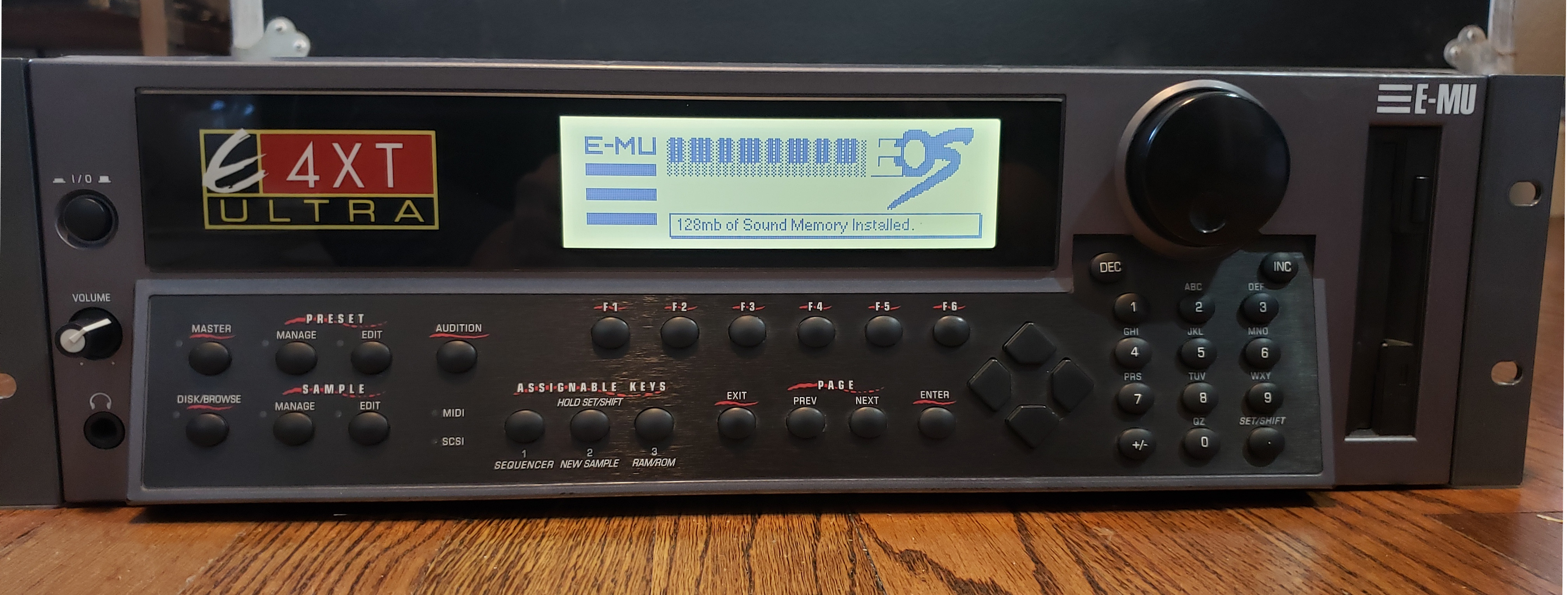 E-mu E4XT Ultra photo gallery - Syntaur