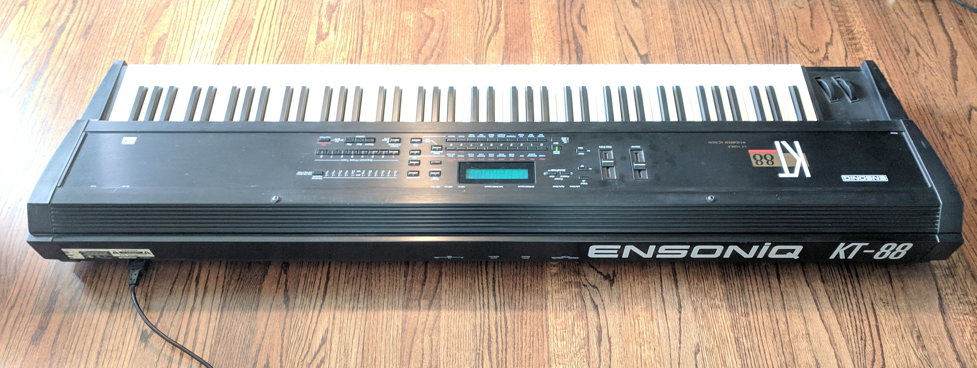 Ensoniq KT-88 photo gallery - Syntaur