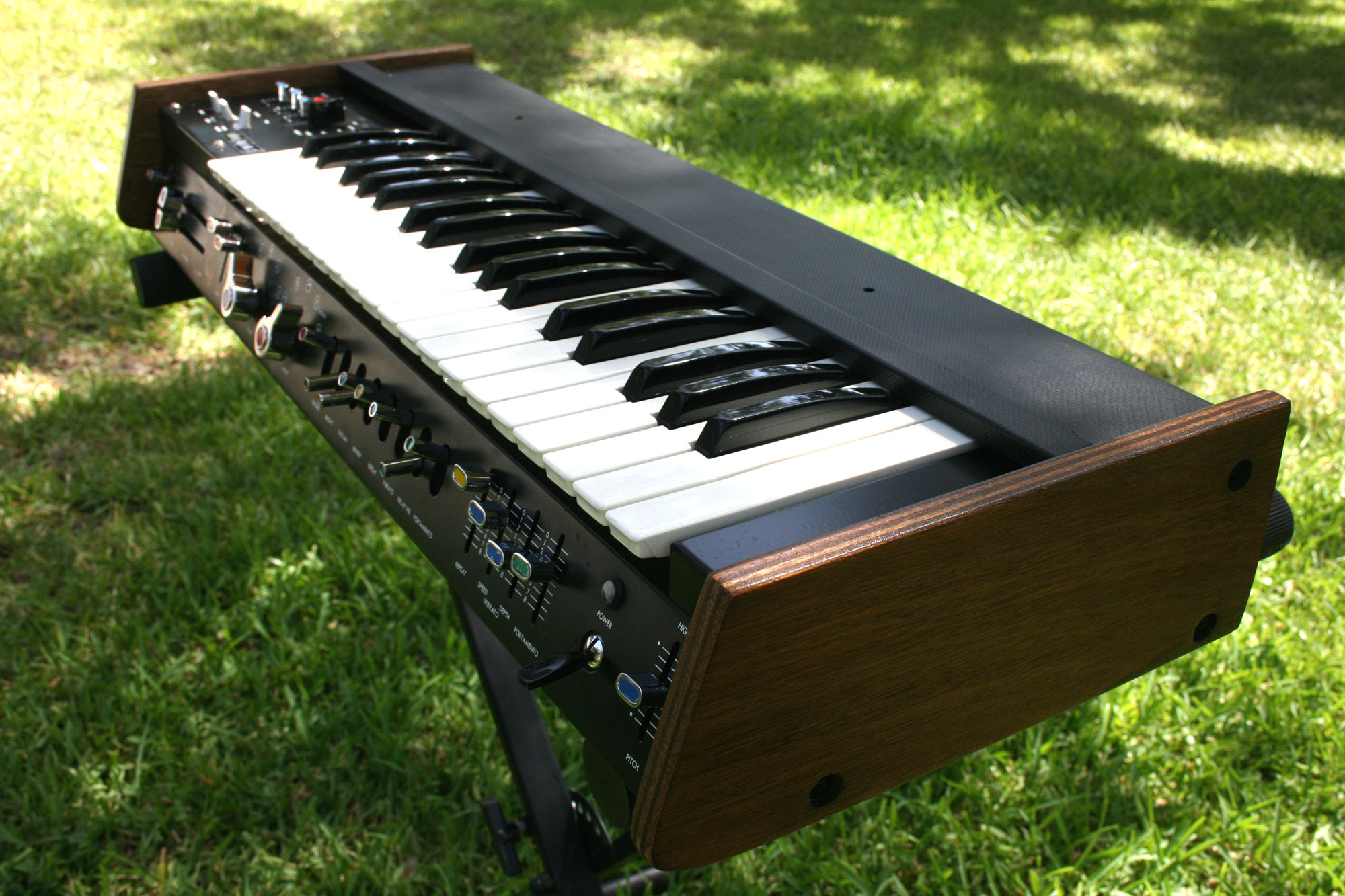 Korg Mini-Korg 700, 700S, Univox K-1, K-2 photo gallery - Syntaur