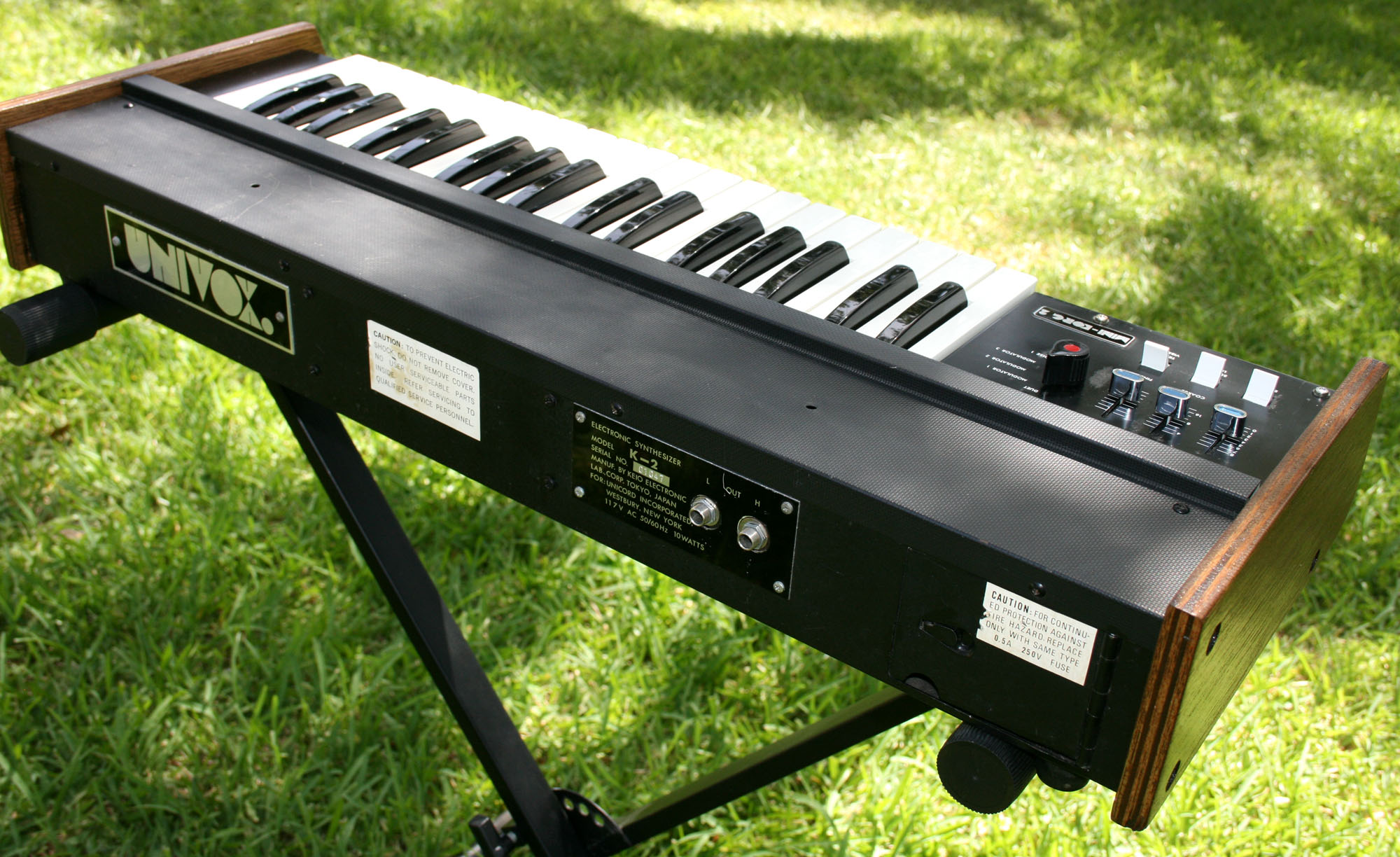 Korg Mini-Korg 700, 700S, Univox K-1, K-2 photo gallery - Syntaur